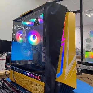 上海阿生哥实体电脑店 