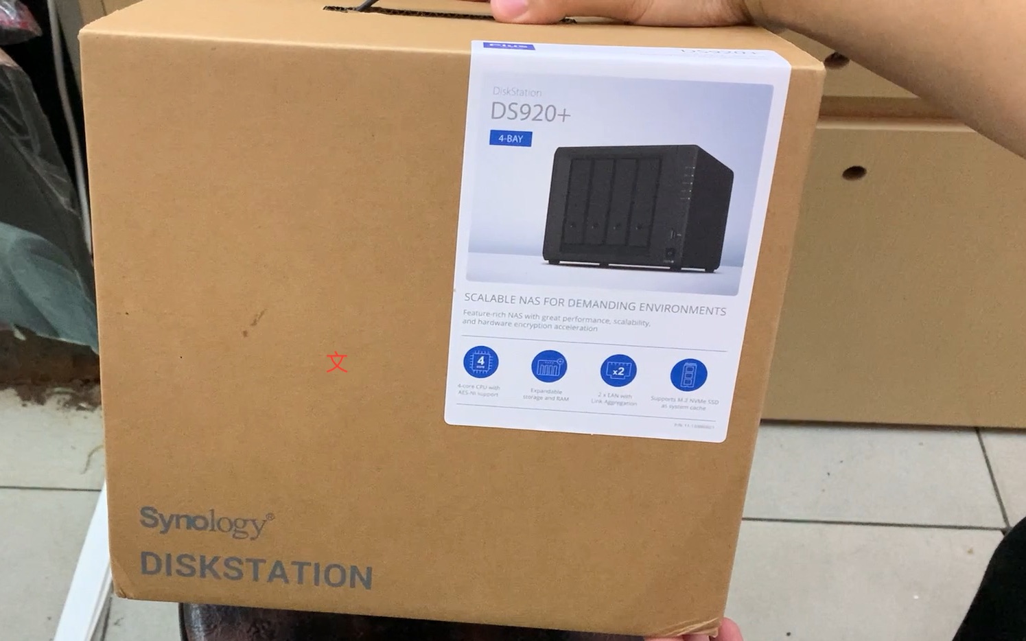 群晖DS920+开箱,升级20G内存,数据迁移,「水视频」