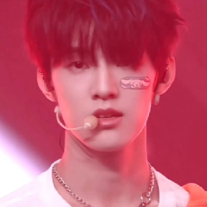 草莓西番莲摇摇乐 