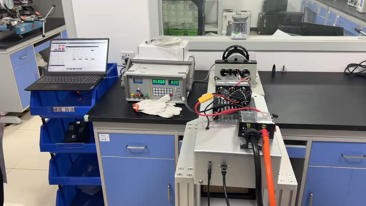 无人机动力系统测试台-拉力、扭矩、电压、电流校准测试