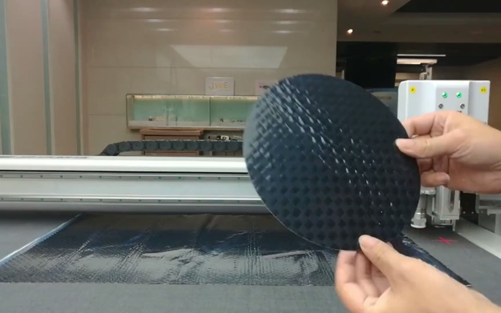 碳纤维复合材料切割视频