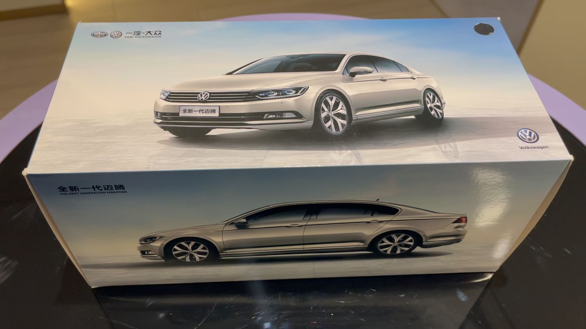 汽车模型开箱,质感很好,外观炫酷,值得收藏