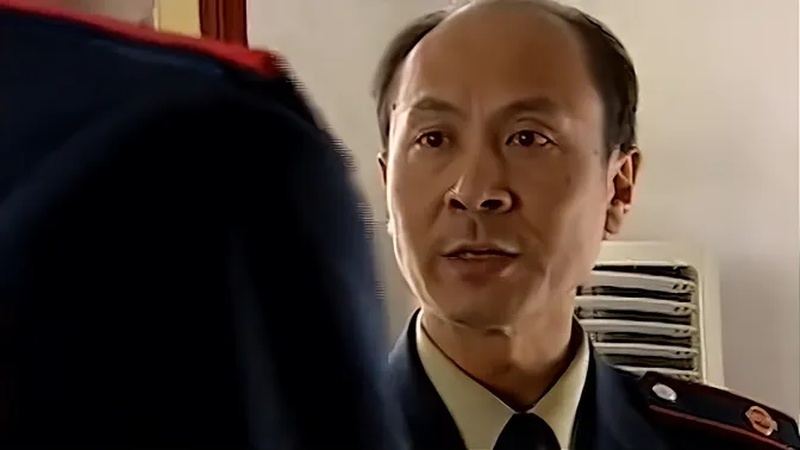 国家机密:新局长突然暗访,撞见没有一个人在干活,精彩了