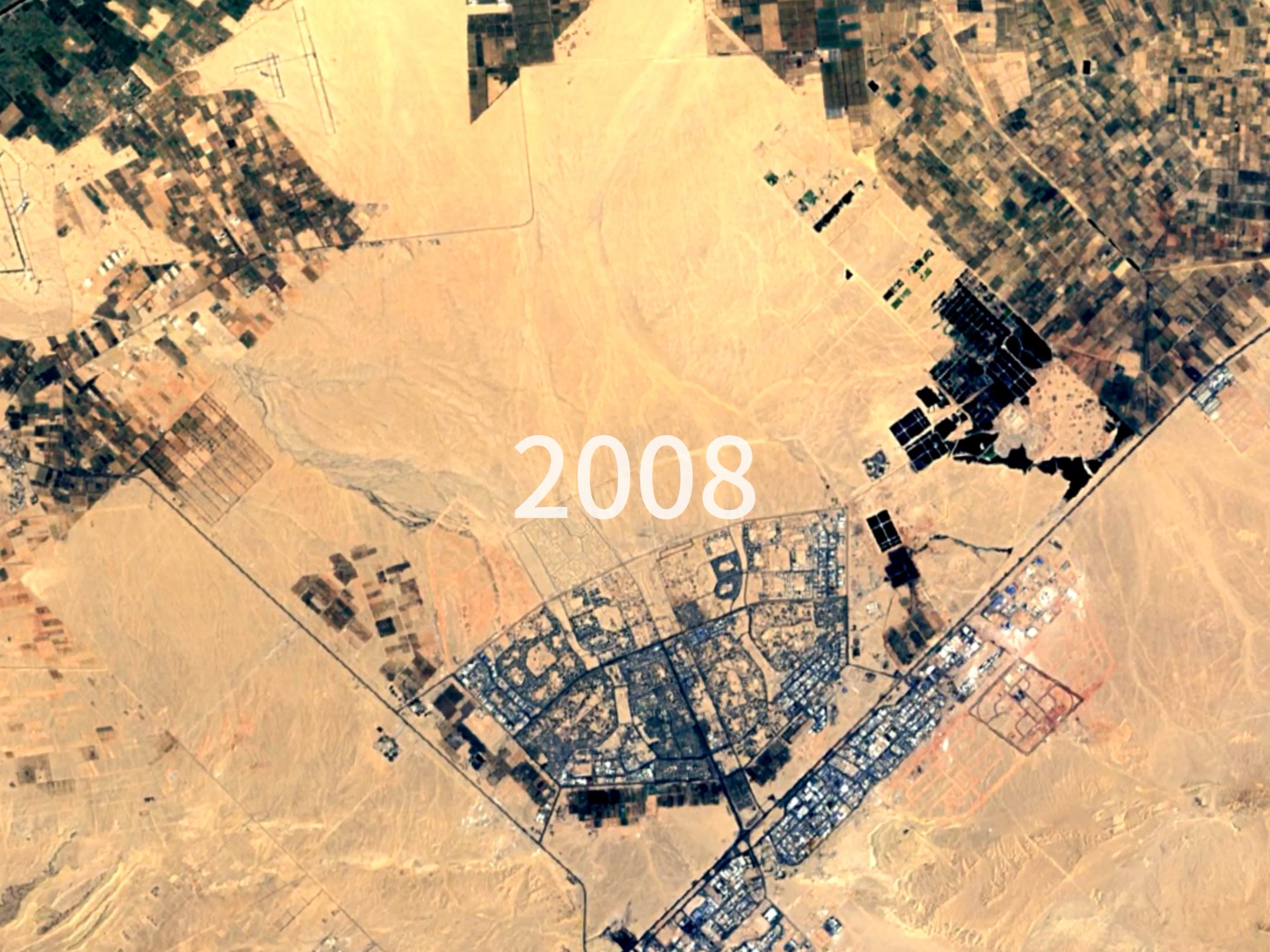 斋月十日城 是埃及开罗大都会区的一个总计划社区。该市成立于1977...