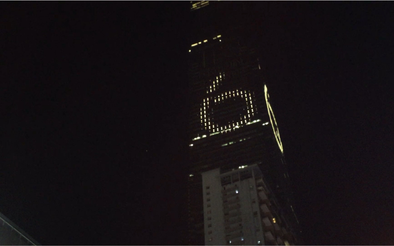 2020-2021长沙ifs国金中心万人跨年倒计时实拍。