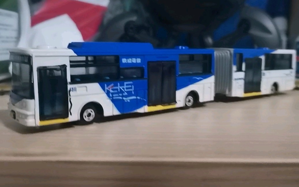 【HO巴士模型】京成电铁Volvo18米铰接车巨龙车巴士公交车公共汽车...