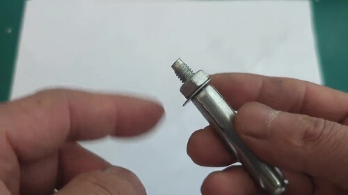 膨胀螺丝反着装,有2个特殊妙用!水电工看了都说好