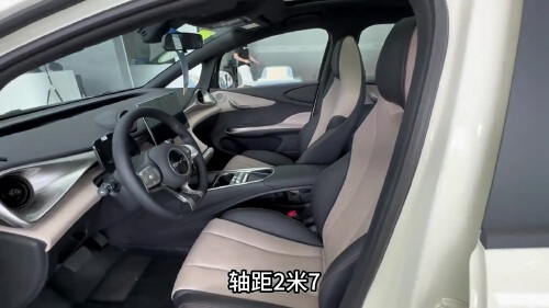 万预算买纯电动车!首选比亚迪海豚,纯电续航km,乖巧耐开!
