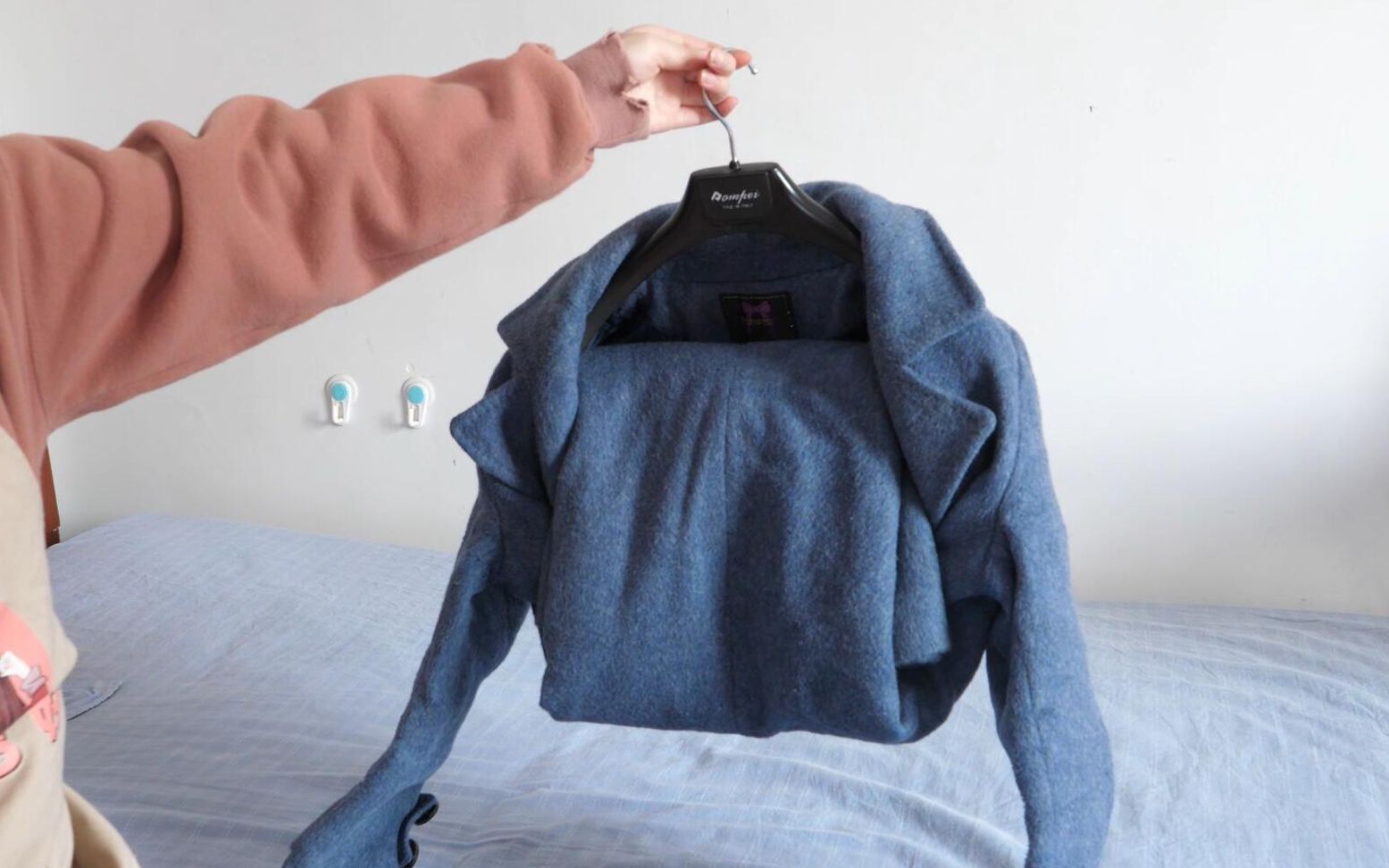 今天才知道,这么多年挂大衣的方法都是错的,这才是最正确的方法