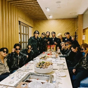 我看你脸上有只苍蝇 