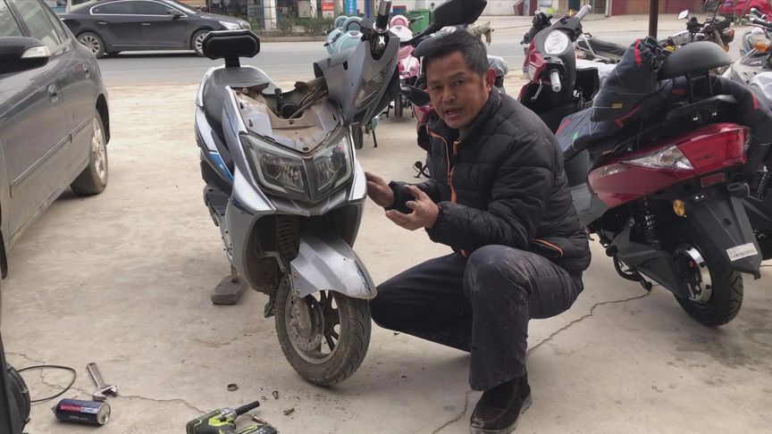 电动车转弯方向重！农村修车师傅，一分钟教你轻松排除故障