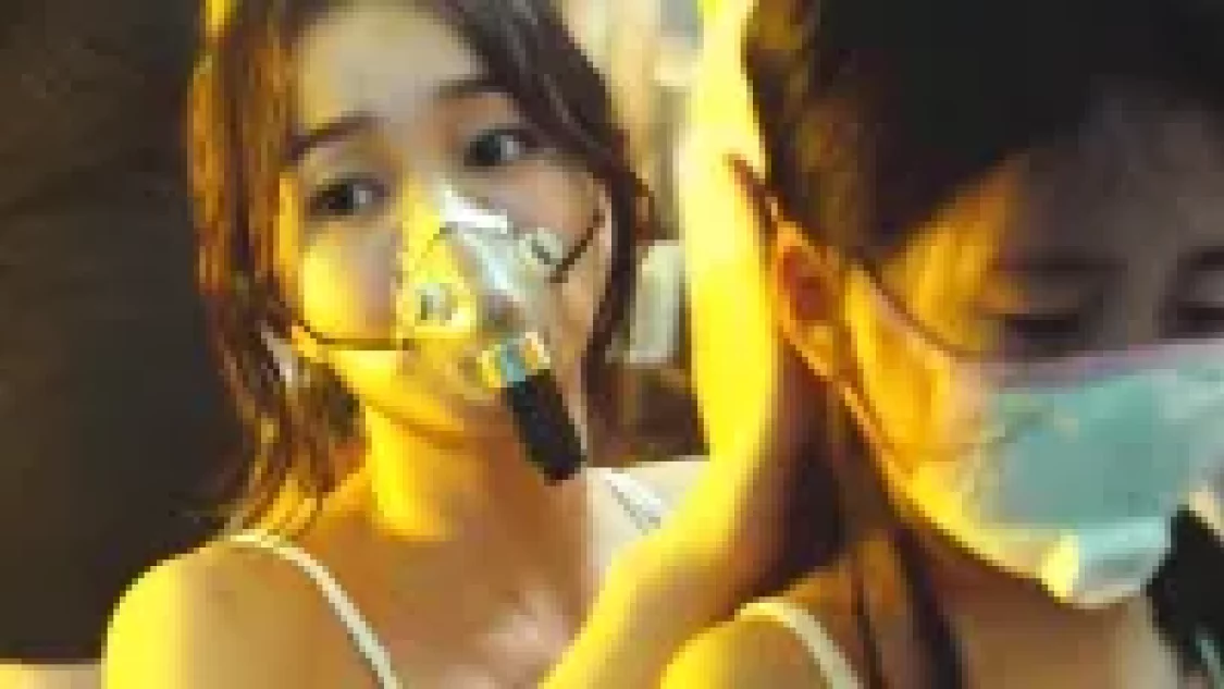 恐怖病毒靠“飞沫”传播,仅一天时间,全城感染!温情解说灾难片《致命...