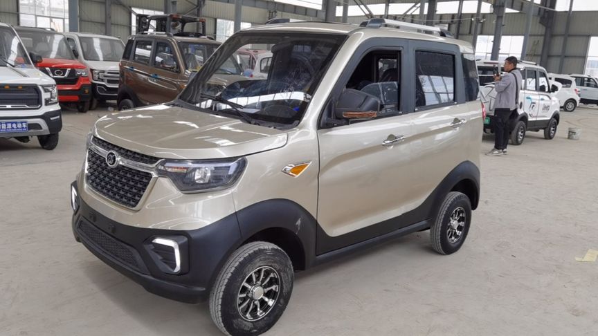 一万多升级版的四轮电动车,安全可靠,男女老少都能开,主要是省