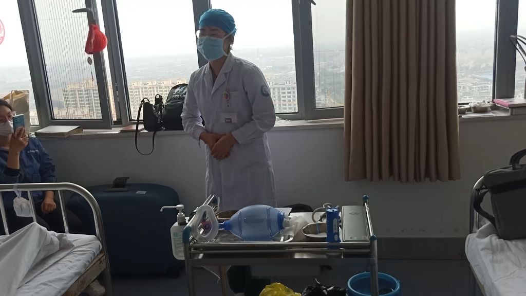 简易呼吸器心肺复苏