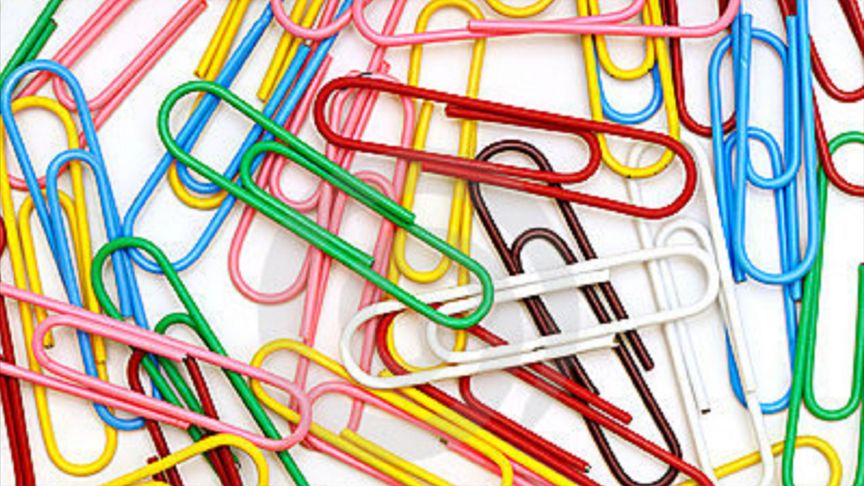 回形针用处大,这7个回形针妙用家家户户都实用!邻居:太聪明了