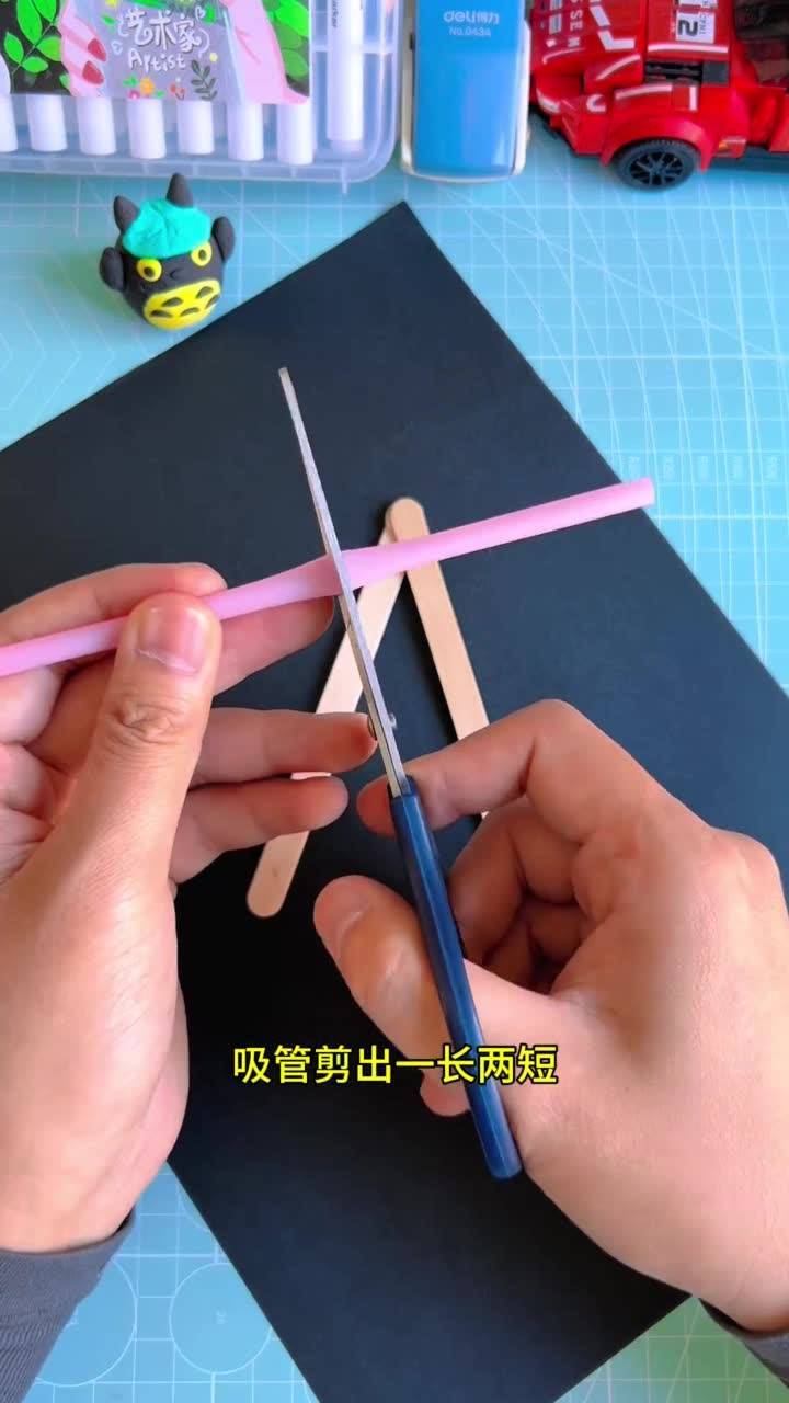 手工:简单几步制作史上最强皮筋动力小车