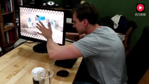 魔术师 给你展示 宽屏显示器 的正确使用方法!