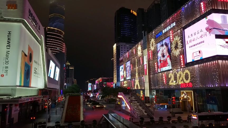 春节vlog:整个深圳都没几人看过年三十晚的华强北我带你去看看