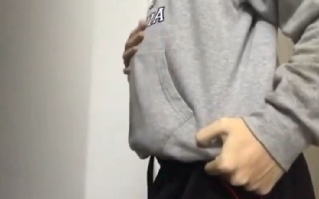 男撑大肚子有过程没声音
