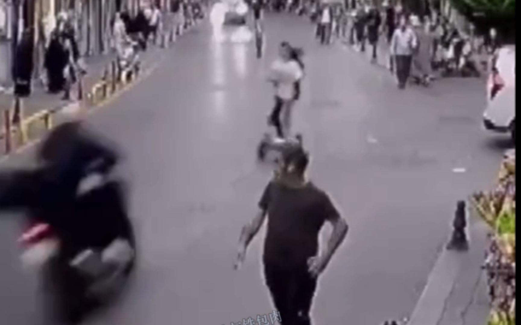 电动滑板车不能上路吧?