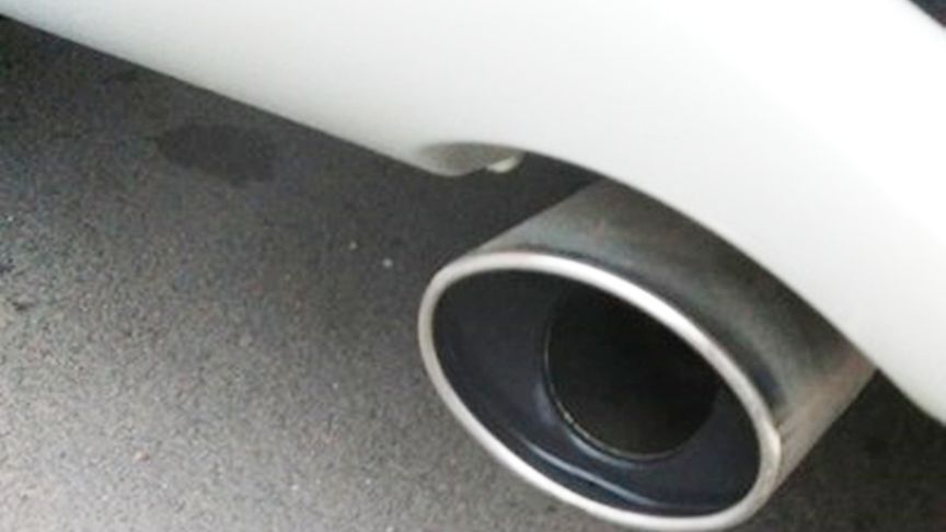 排气管异响怎么办?老师傅一分钟讲解,这种异响直接更换