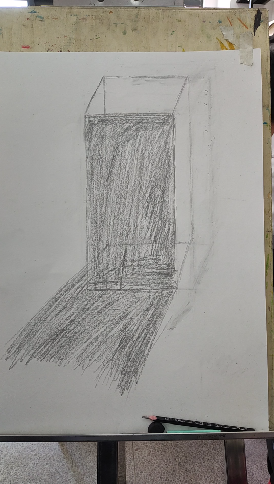 第一次在素描课上画几何图形