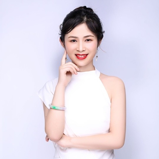 钢琴凌云老师 