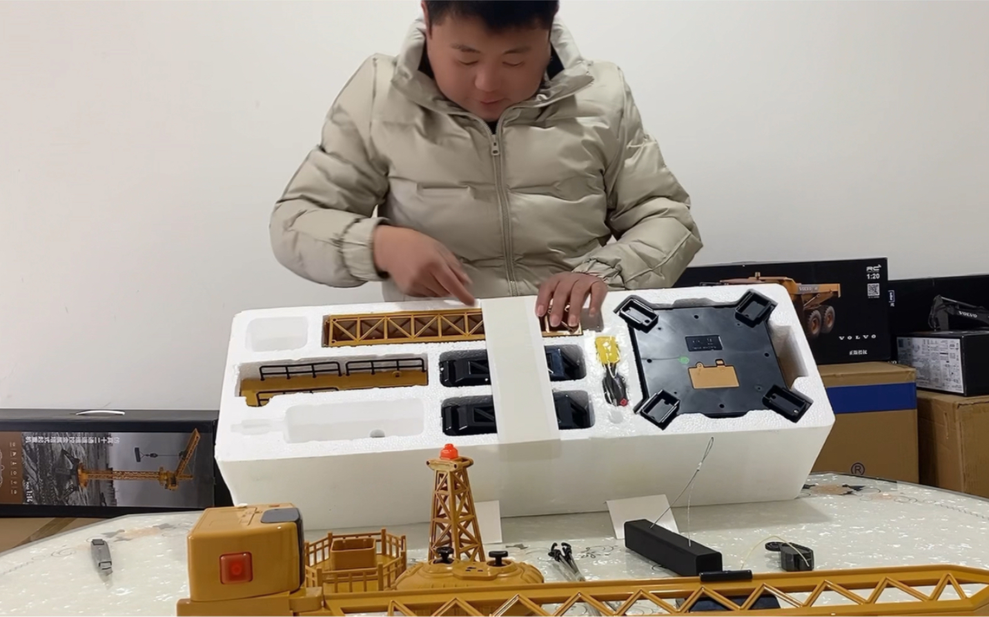 开箱一台遥控塔吊机模型