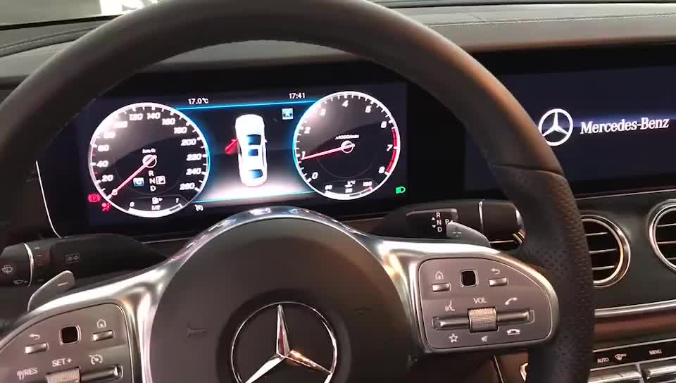 奔驰E300安装专车专用隐藏式行车记录仪【来自懂车帝车友圈】