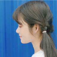 丸子头小梅 