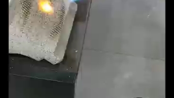 A级防火EPS构件和B1级EPS线条的燃烧对比