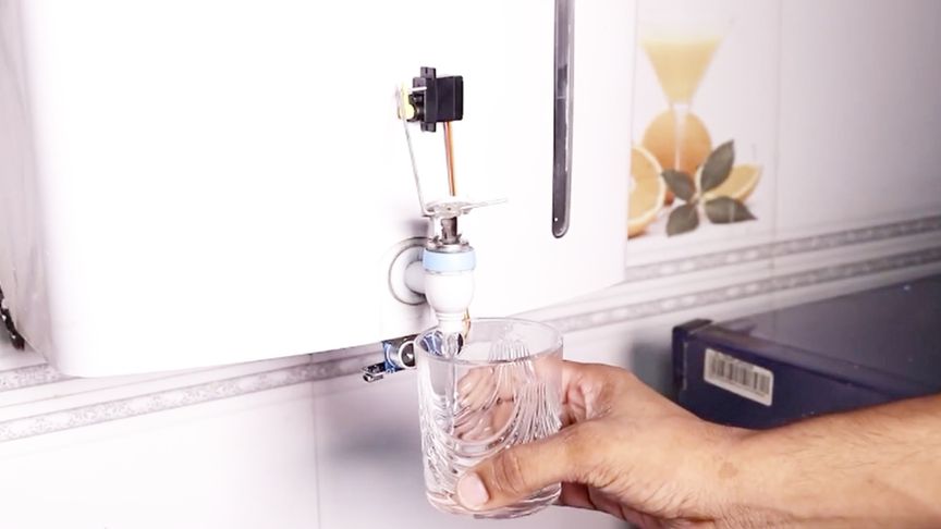 奇趣实验:妙用超声波传感器,让饮水机能自动感应出水