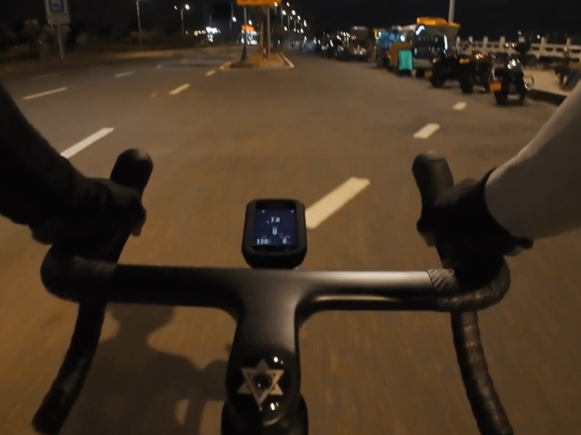 平均功率200瓦,14公里单飞均速38.7km/h,极限输出/究极气动/完美状态/...