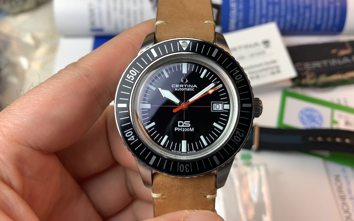 雪铁纳DS PH200M潜水机械腕表