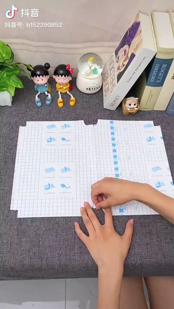 防水自粘书皮,这样包书皮一整年书本都是崭新的