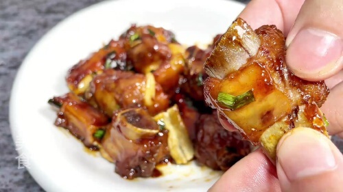 红烧排骨做法家常,大厨教你详细步骤,简单易学