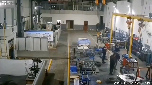 某模具公司内部视频。生产安全要注意。吓人