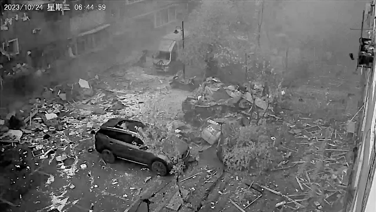 10月24日7点右左,突发,通化梅河口 铁北翠园发生燃气爆炸…