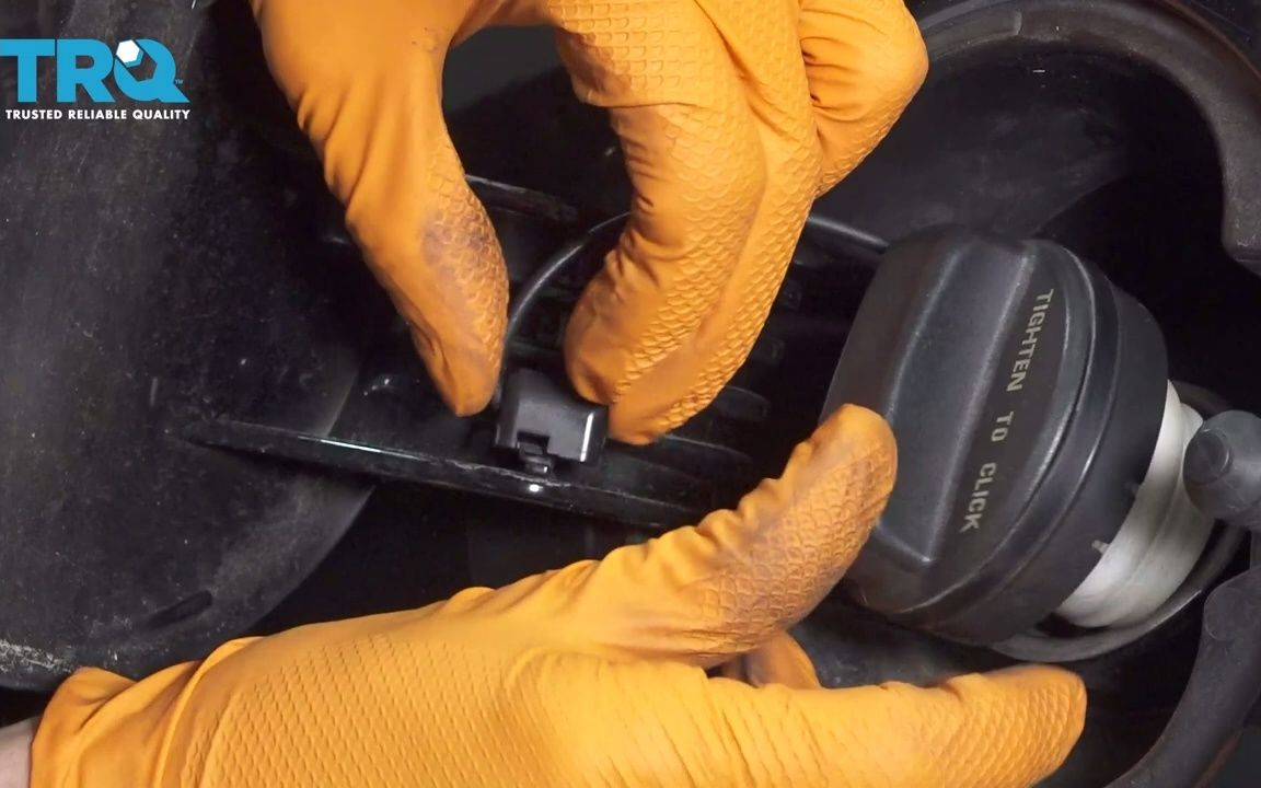 二代飞度 GE8 更换油箱盖和油箱盖卡扣