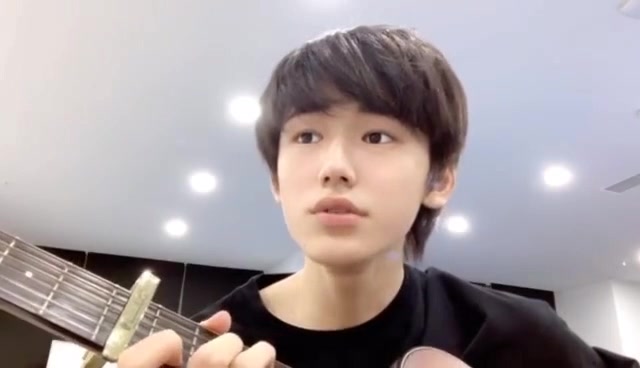 【宋亚轩/时代少年团】微博弹唱《走马》