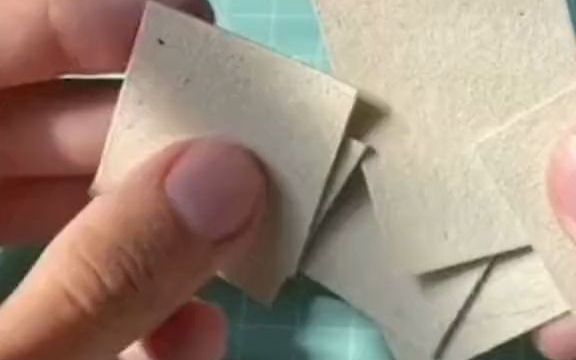 【纸模制作】我的世界小蜜蜂慢教程来了艾特你有手的朋友来做”ߐ