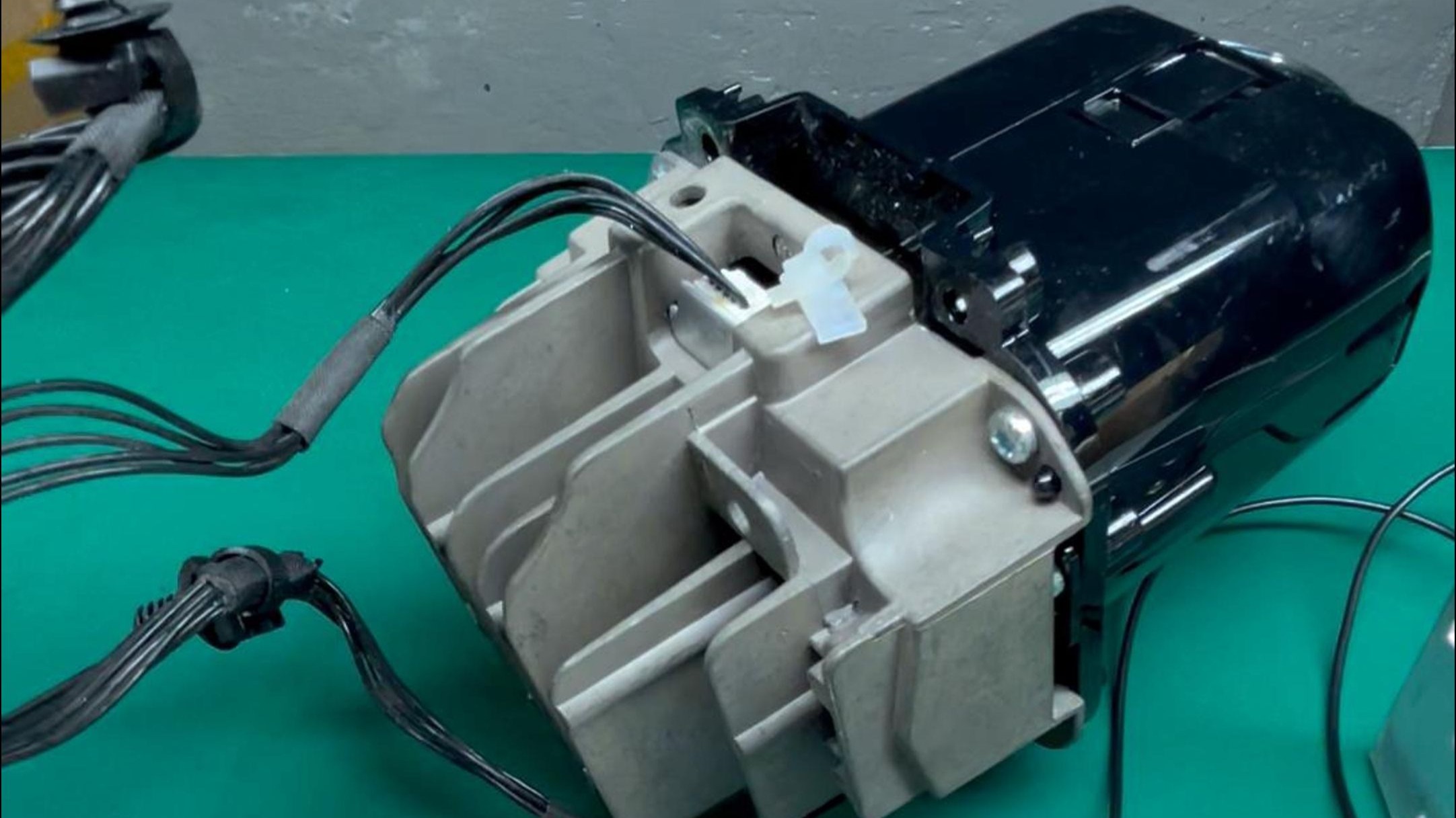 手工DIY电动车大灯改装教程升级12V汽车LED透镜,亮度翻倍 实测!远近...