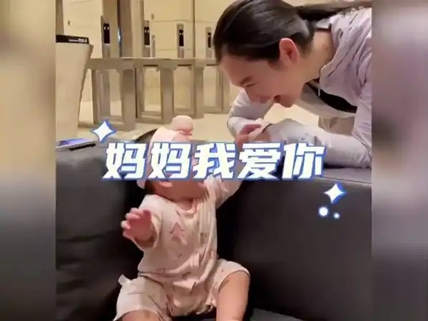 孩子远比你想象中的更爱你,妈妈就是孩子的全世界!