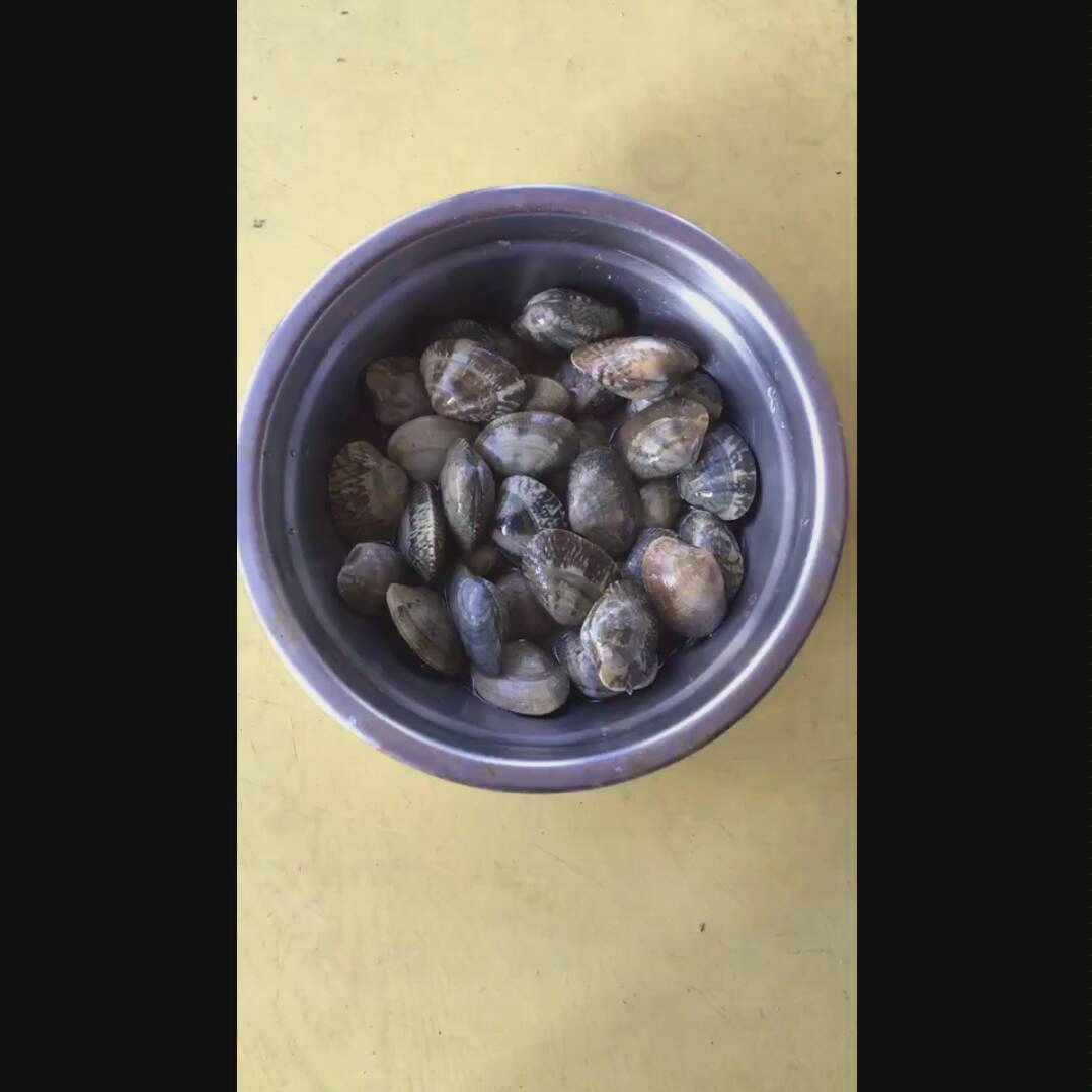 ...一般早餐我都吃之前已经买了的麦片就没有算在内了。午餐花蛤6.7元...