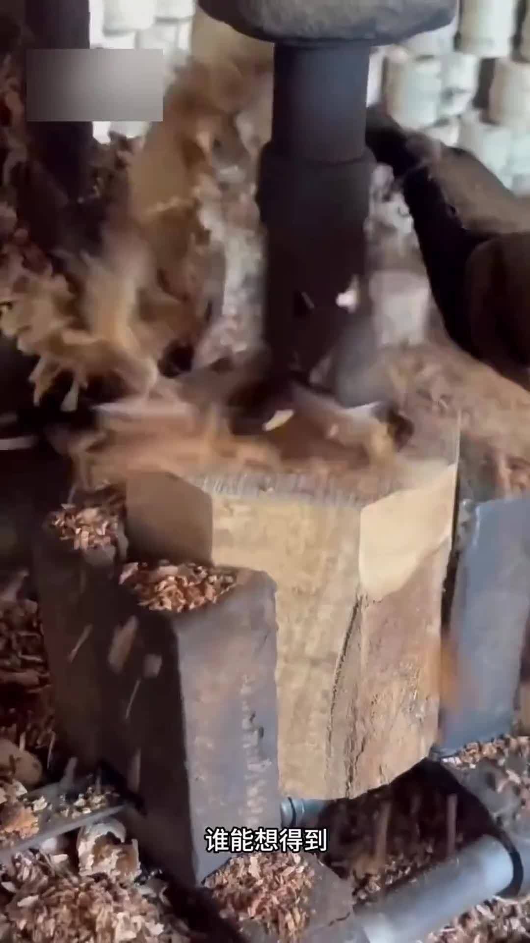 巴铁师傅用木头制研钵,这手艺太牛了!#巴铁制造