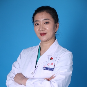 皮肤科李楠医学博士 