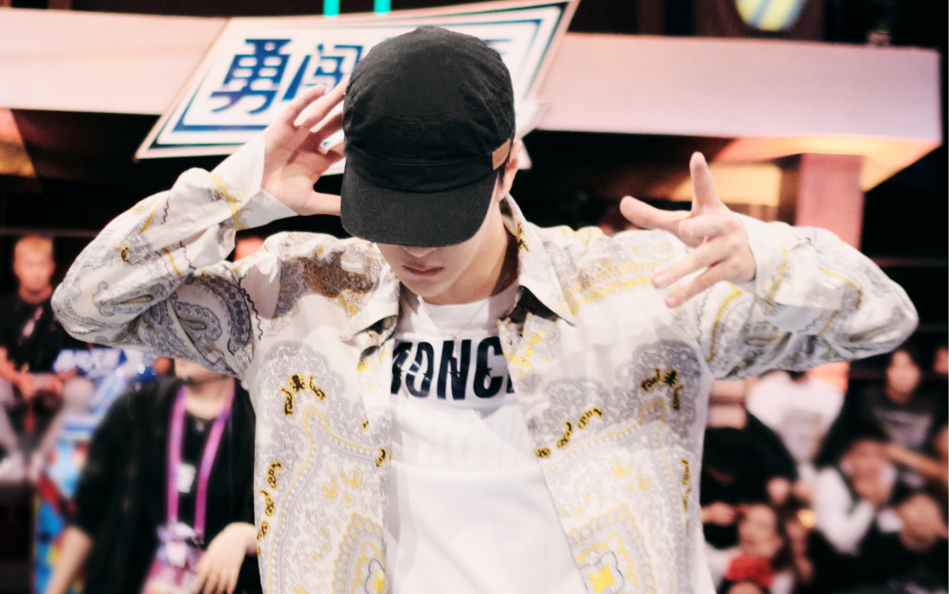 【王一博】真 的 绝 了!街舞4队长cypher,王一博battle身体控制力满分