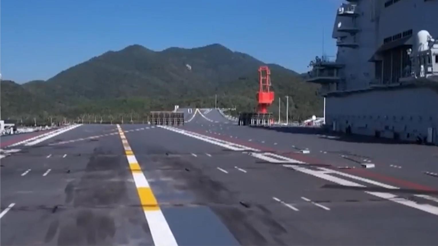 福建舰海试结束,六大方面领先美国,或成常规动力航母天花板