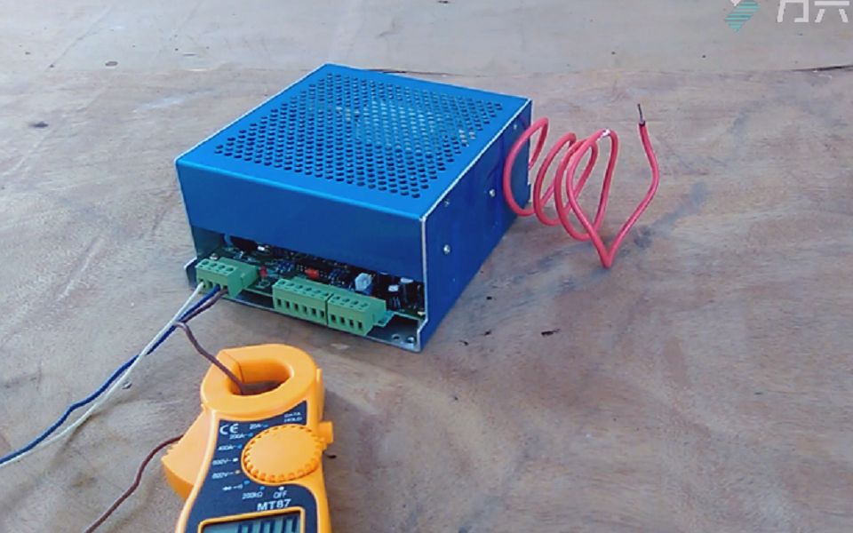 220W的二氧化碳激光高压电源拉弧测试