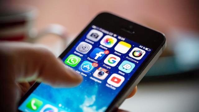 教你快速隐藏,手机隐私应用,不用担心朋友翻到我们手机里的隐私